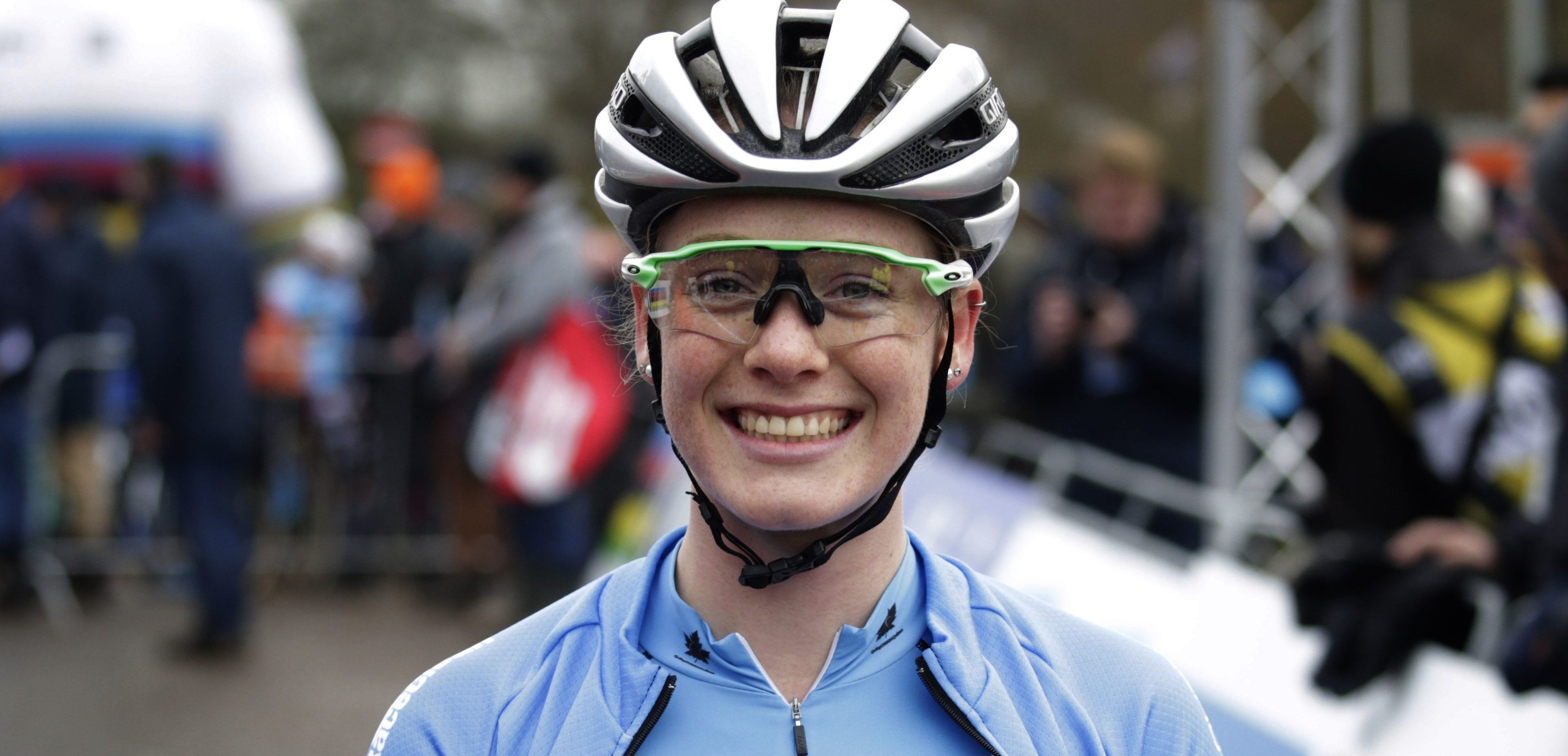 Pan-Amerikaanse crosskampioene Ruby West naar Proximus-Alpha Motorhomes ...